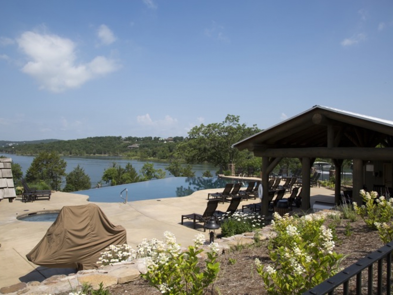 Lakeside Cabins at Big Cedar Lodge | Masterpiece Builders & Design Inc