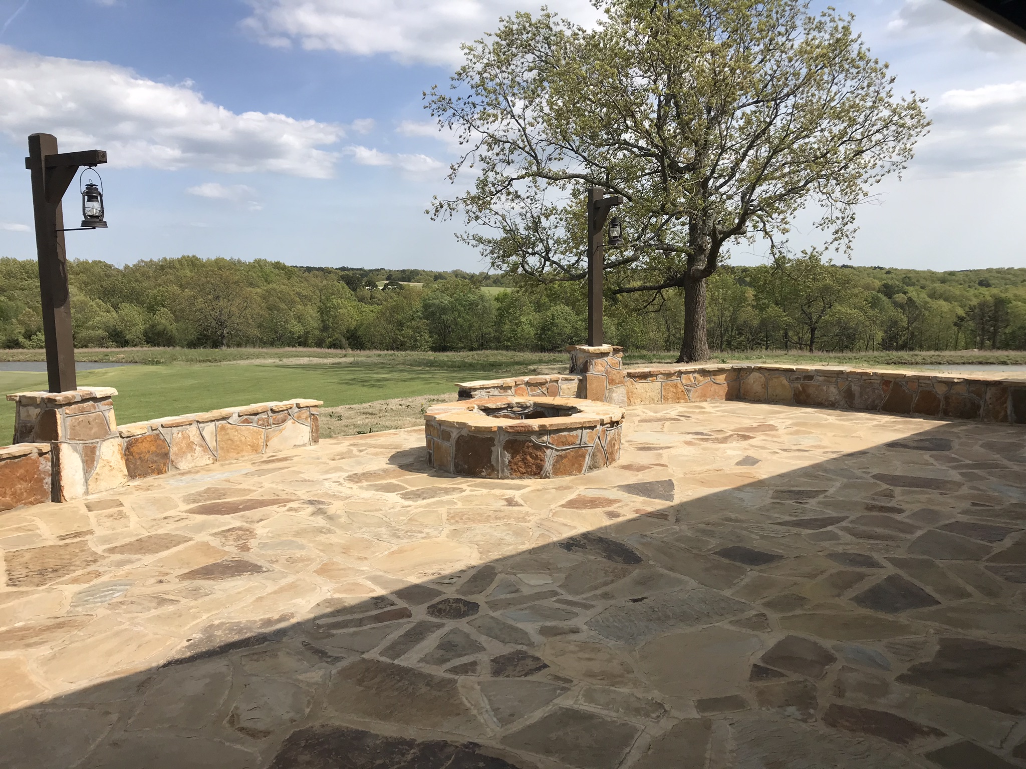 Johnny Morris’ Stone House at Ozarks National | Masterpiece Builders ...
