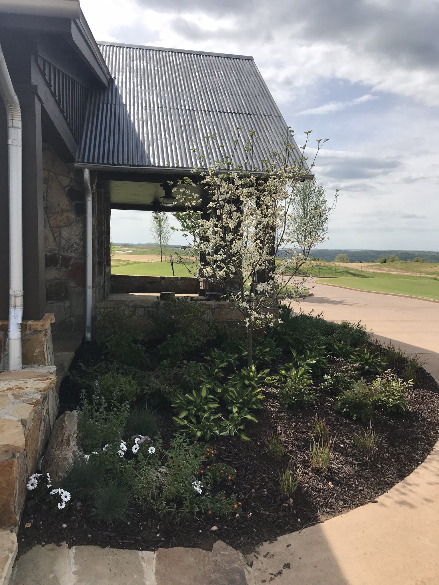 Johnny Morris’ Stone House at Ozarks National | Masterpiece Builders ...