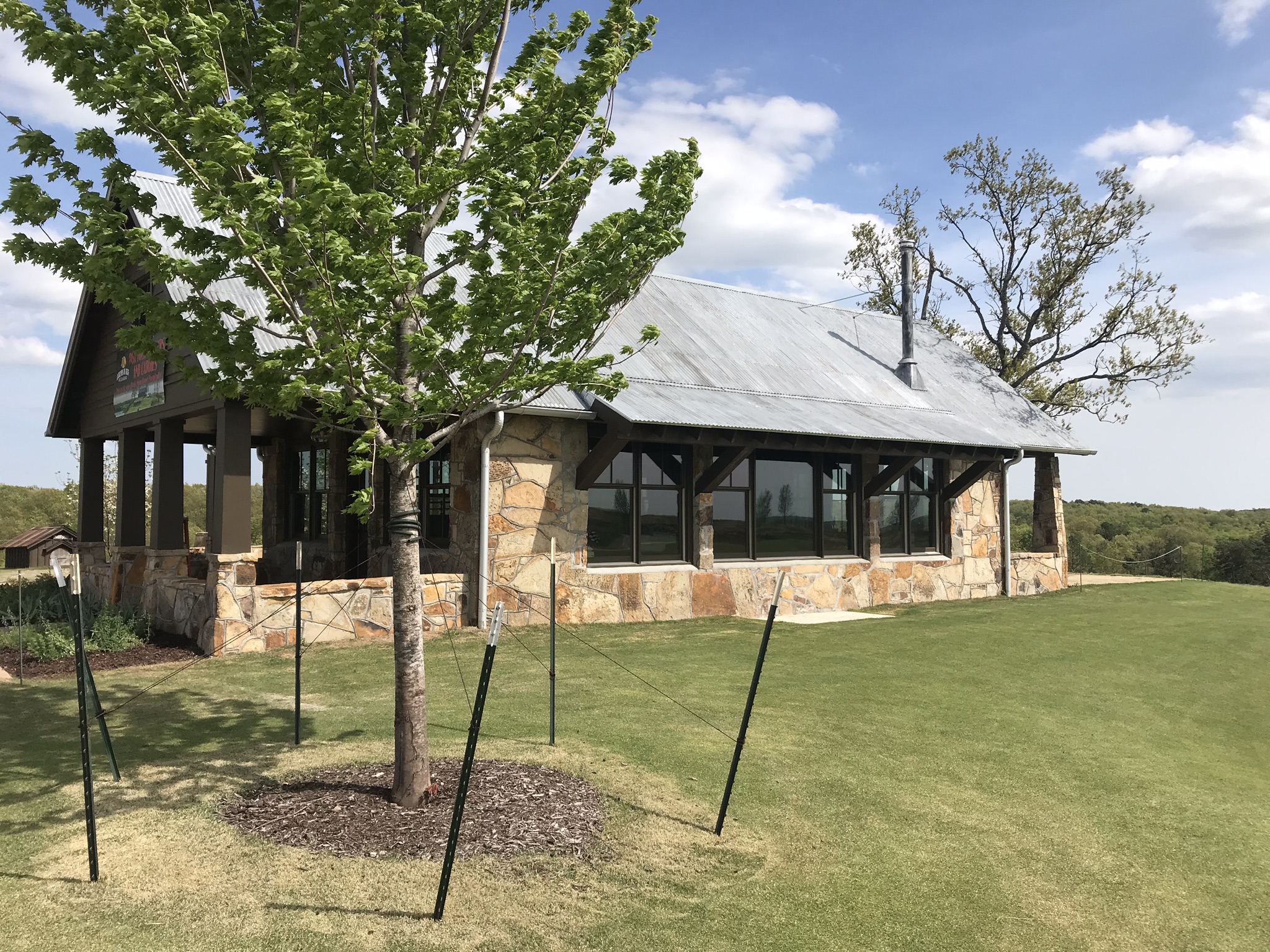 Johnny Morris’ Stone House at Ozarks National | Masterpiece Builders ...