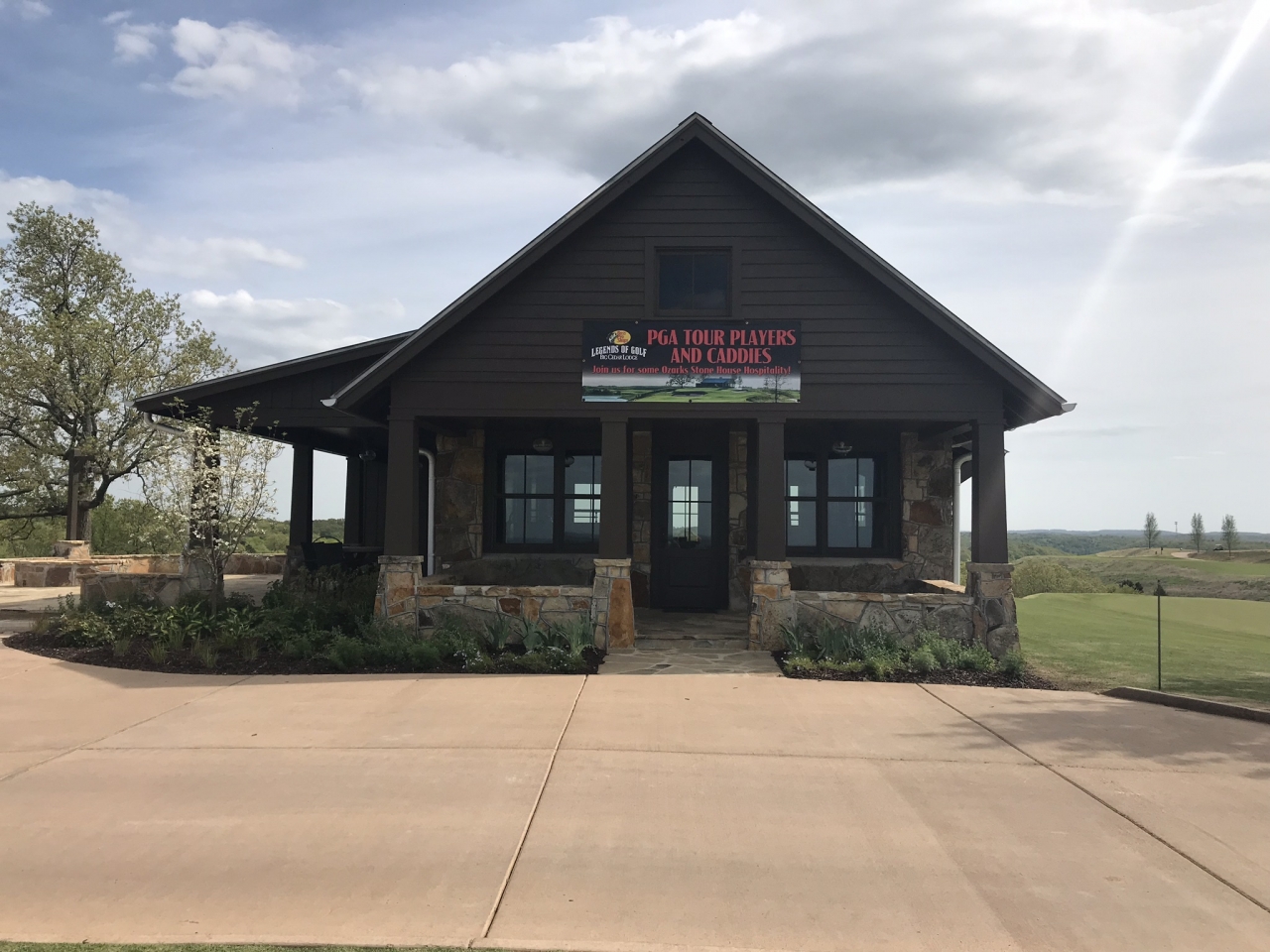 Johnny Morris’ Stone House at Ozarks National | Masterpiece Builders ...